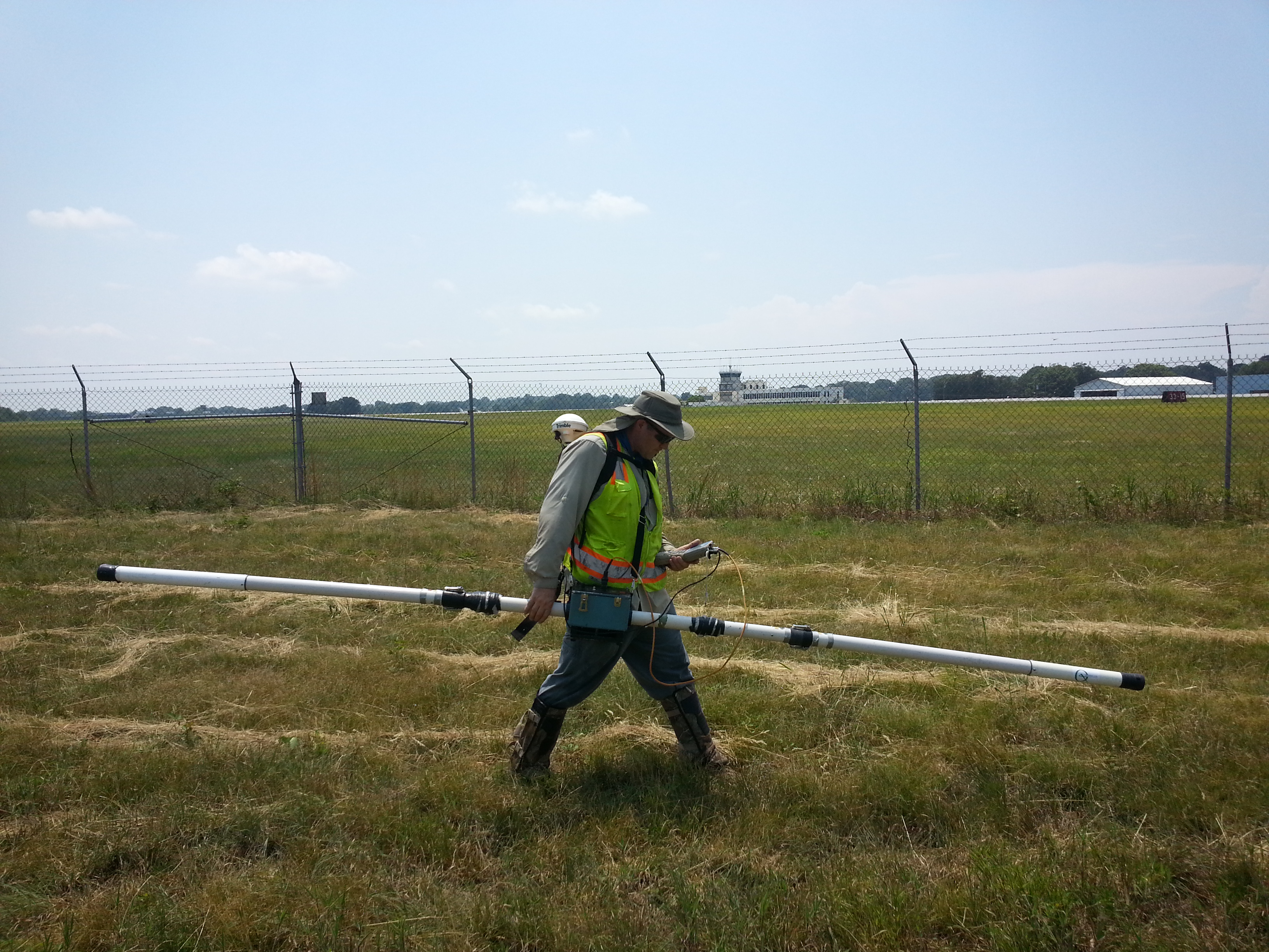 em31-in-field - Pyramid Geophysical Services